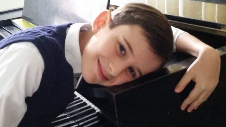 Alexander Tönes – Musikschule Minz in Friedberg